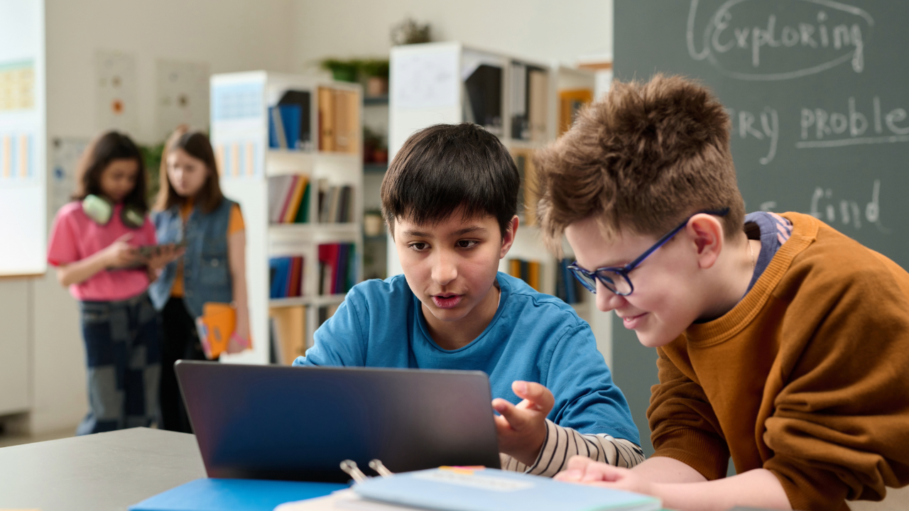 Beyond the Screen: Towards Hyperreal Learning Environments | GESS Education